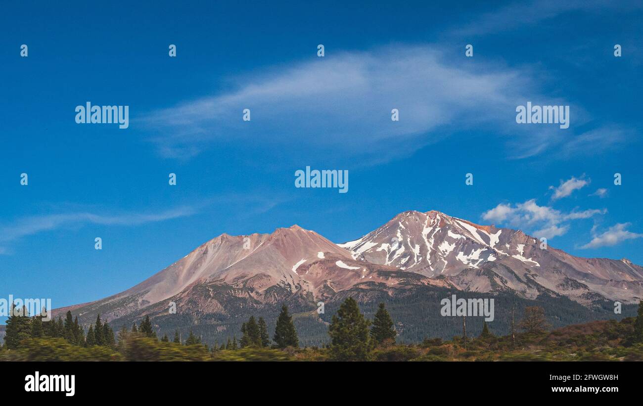 Mt. Shasta California on sunny fall day and blue sky. panoramic Stock ...