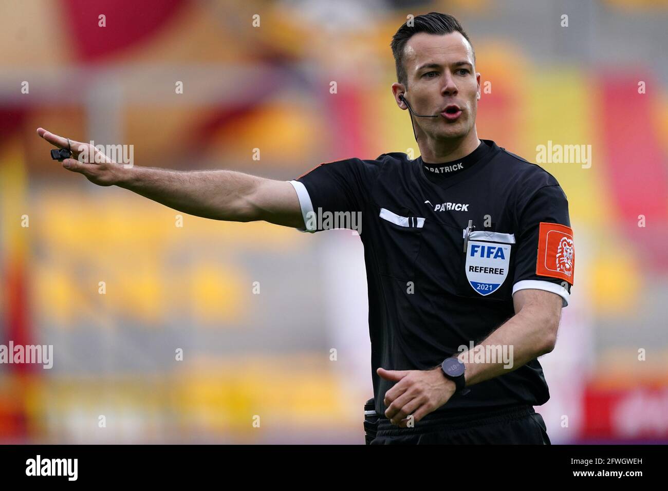 MECHELEN, BELGIUM - MAY 22: referee Bram van Driessche during the ...