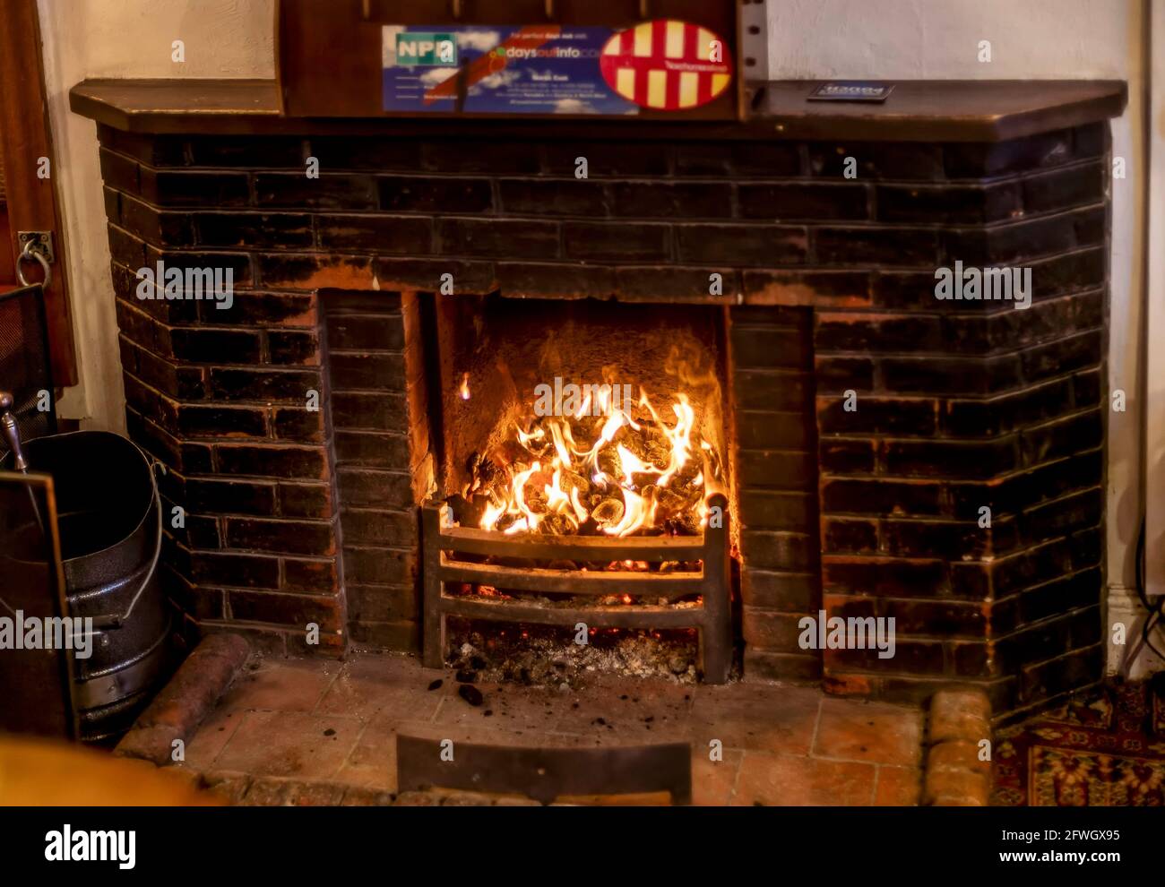 Coal fire hi-res stock photography and images - Alamy