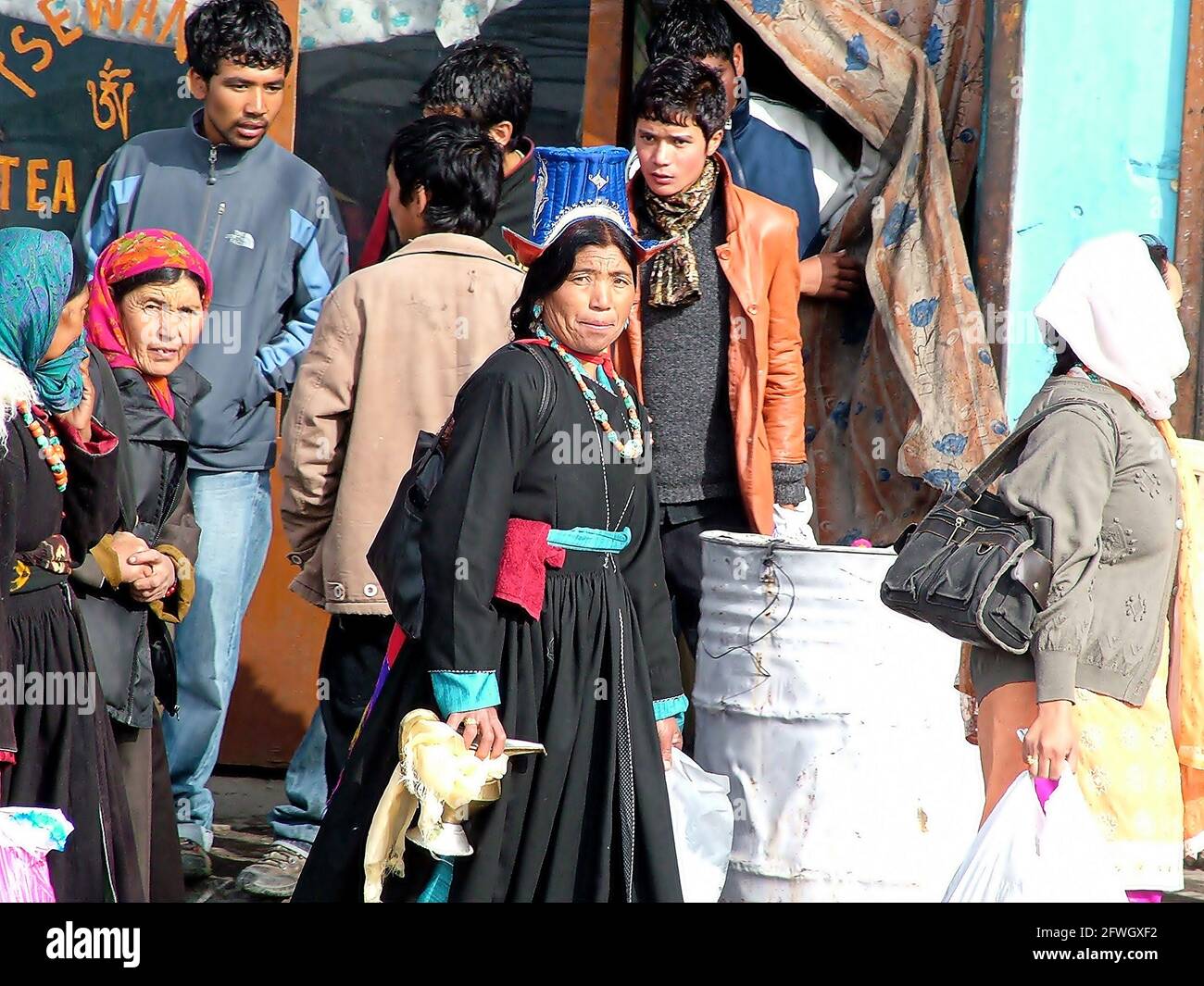 Nobra woman living in Ladakh Stock Photo - Alamy