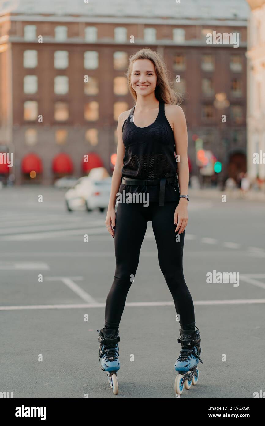Rollerblade urban park hi-res stock photography and images - Alamy