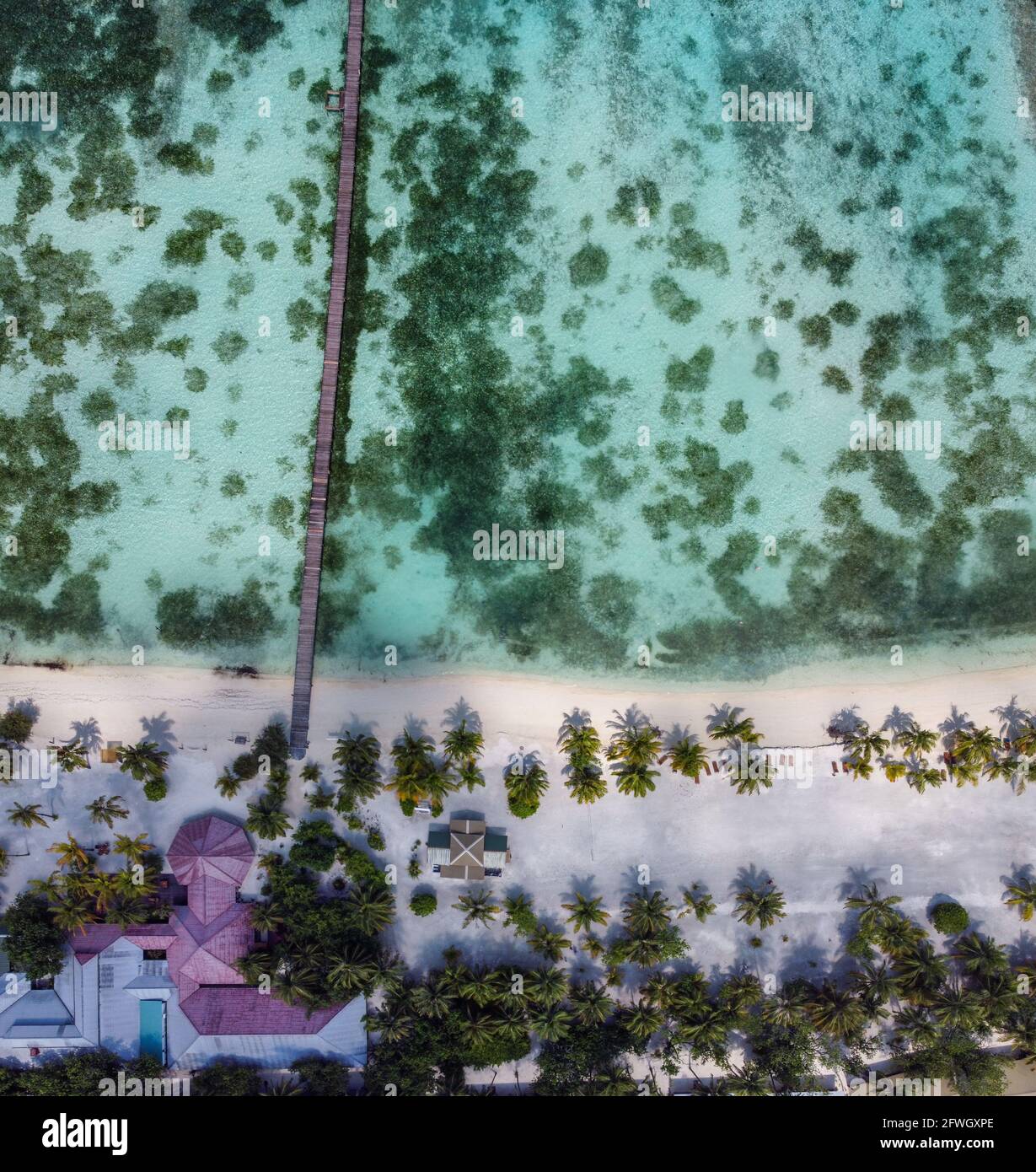 Maldives resort island drone aerial view, Indian ocean atoll nature ...