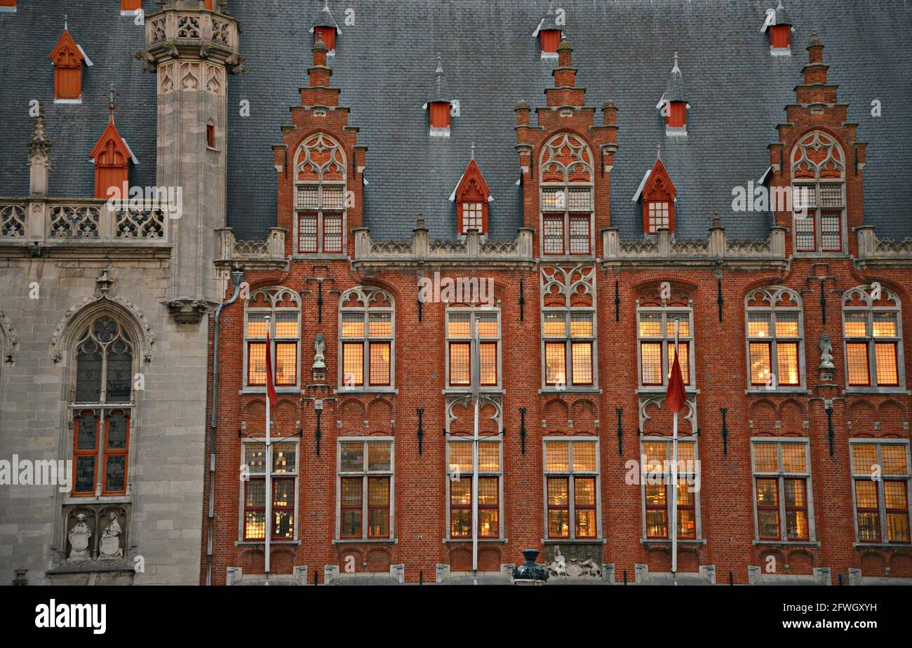 Medieval flemish town walls hi-res stock photography and images - Alamy