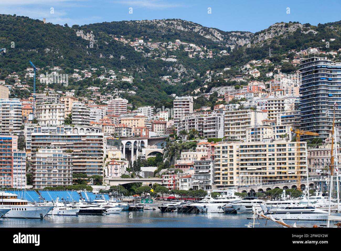 Monaco grand prix 2021 harbour hi-res stock photography and images - Alamy