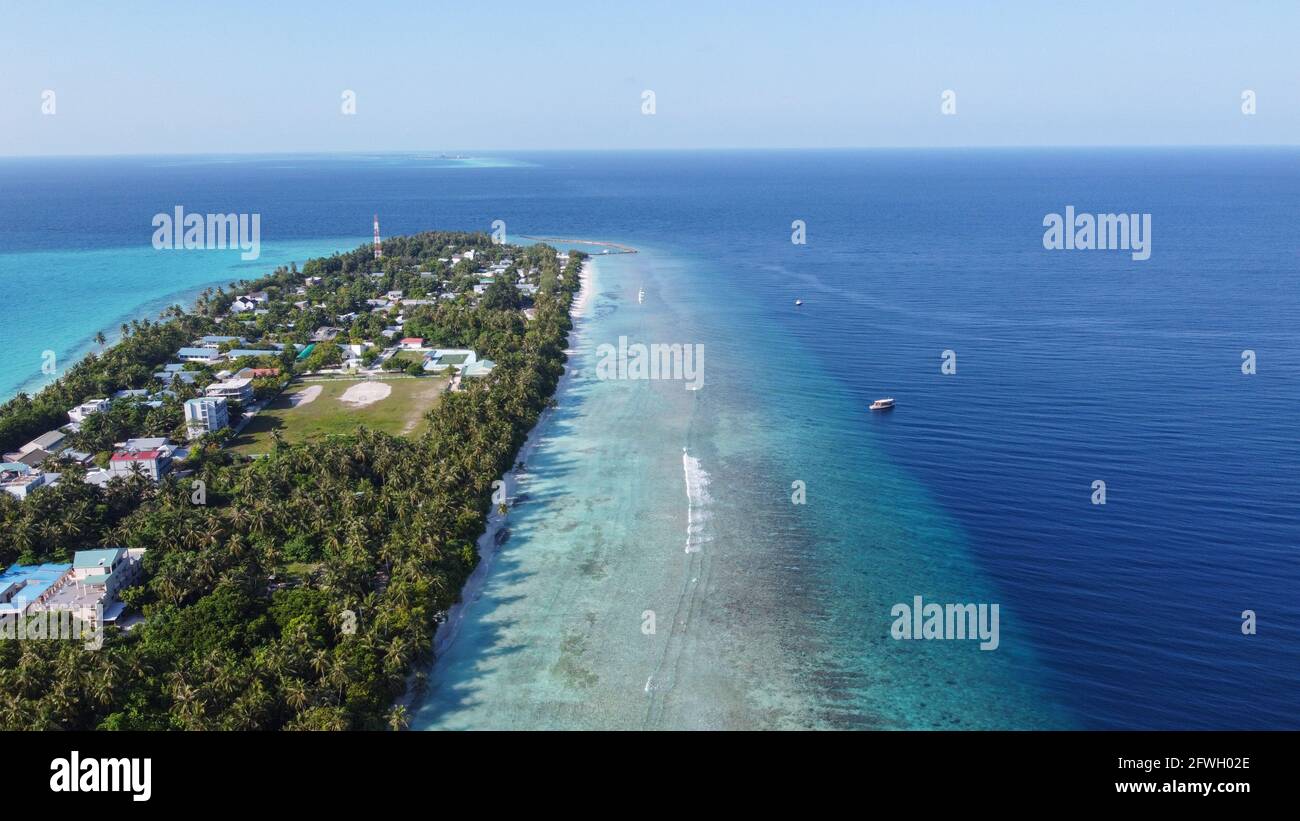 Maldives resort island drone aerial view, Indian ocean atoll nature ...