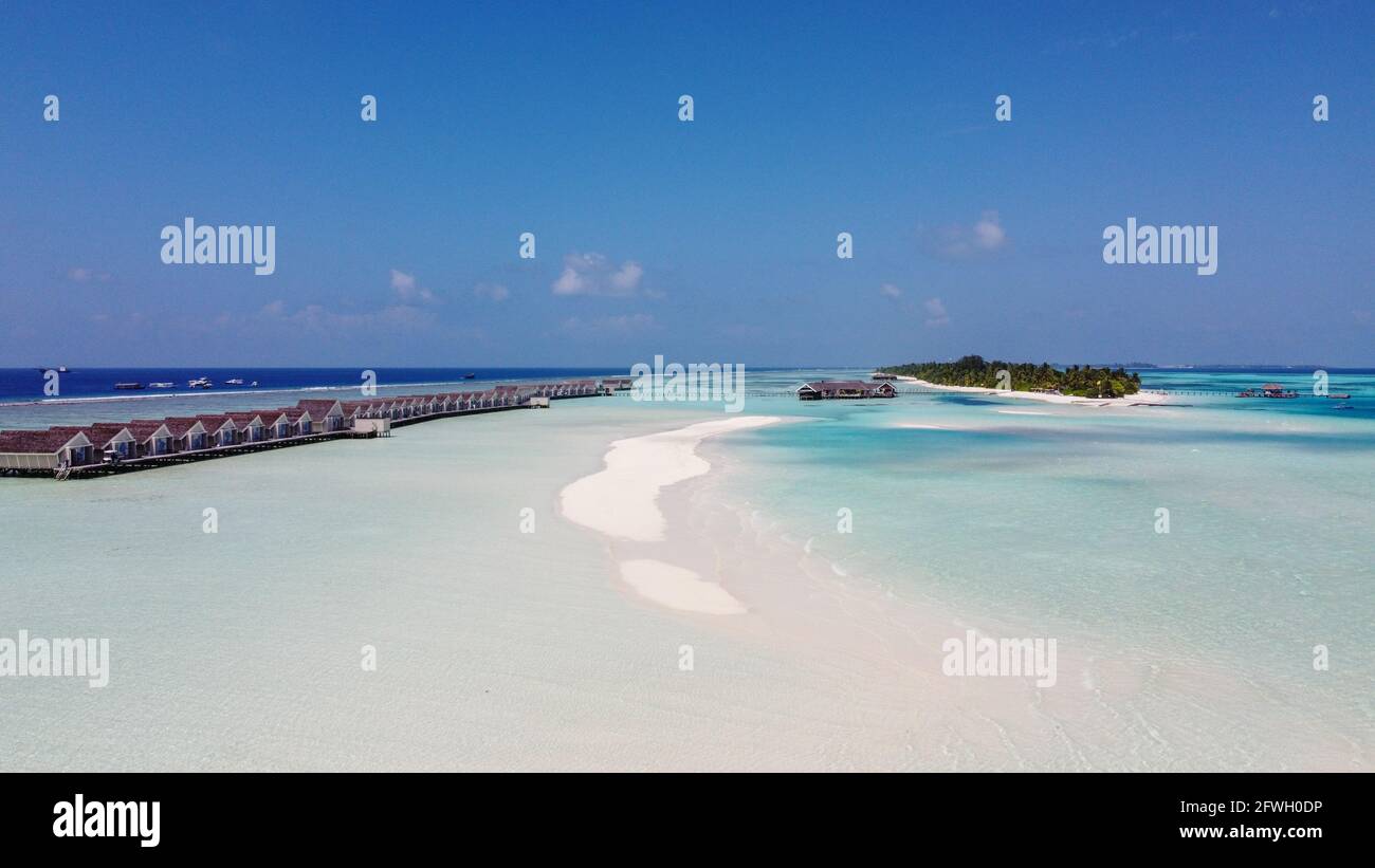 Maldives resort island drone aerial view, Indian ocean atoll nature ...