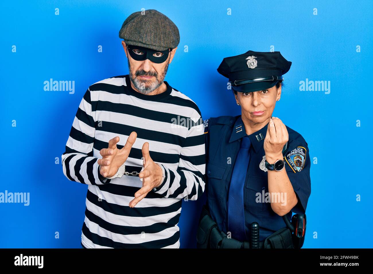 Italian police uniform woman hi-res stock photography and images - Alamy
