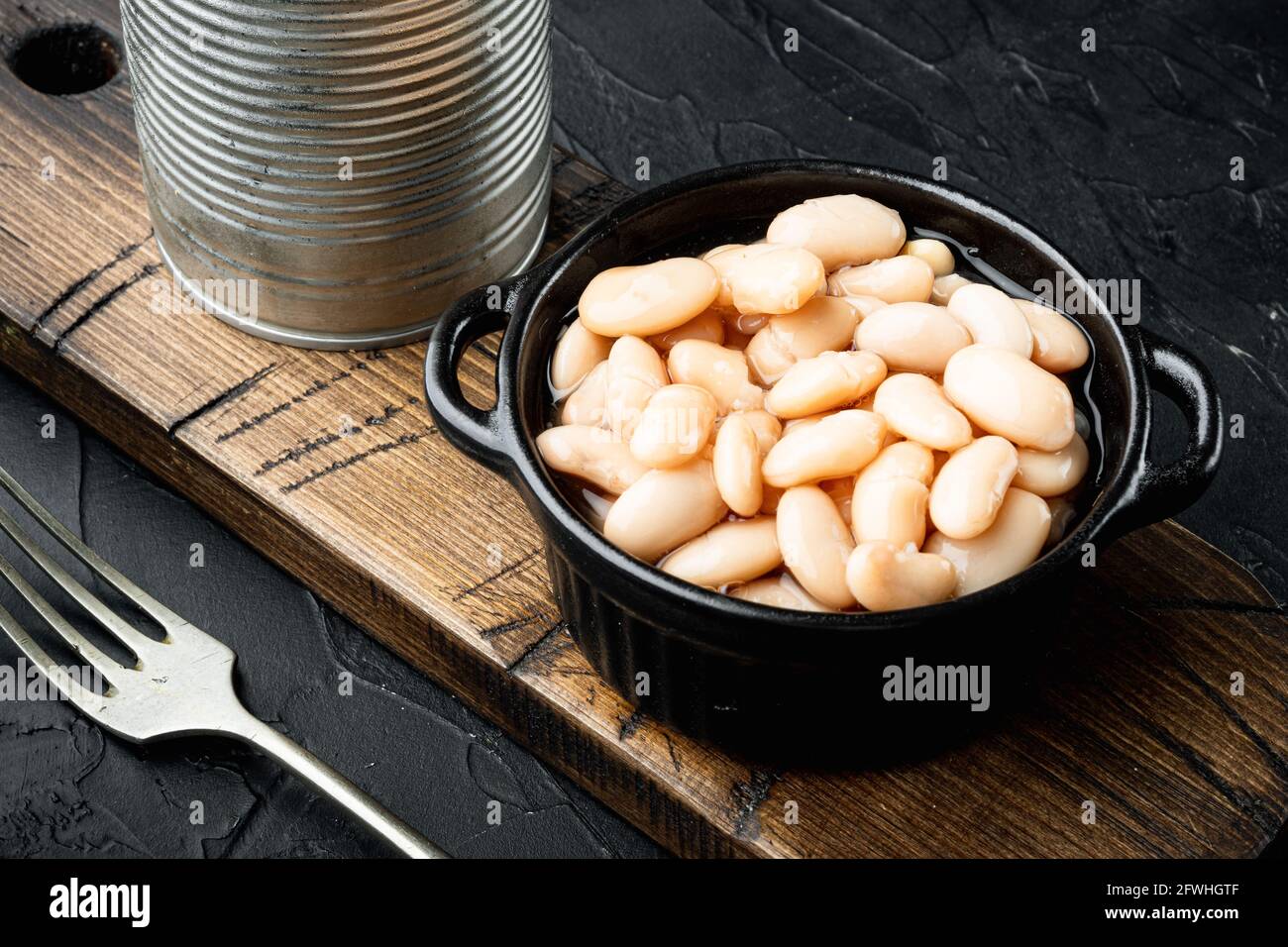 Tinned black beans hi-res stock photography and images - Alamy