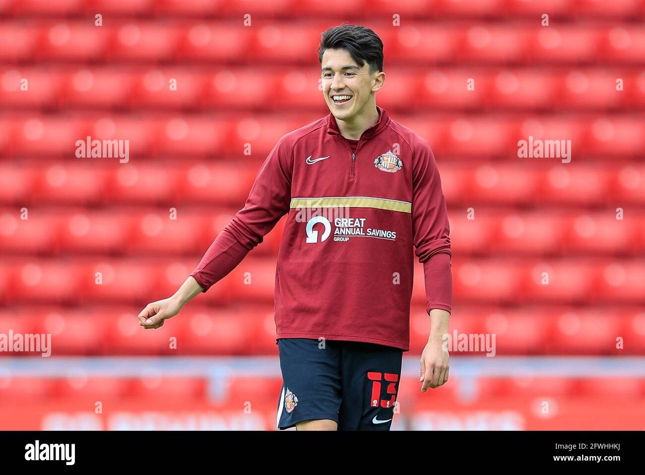 Luke O'Nien #13 of Sunderland during the pre-game warmup Stock Photo ...