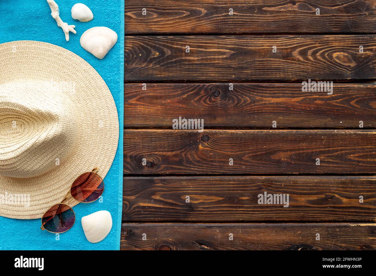 Tropical pattern top view. Beach accessories with sraw hat with ...