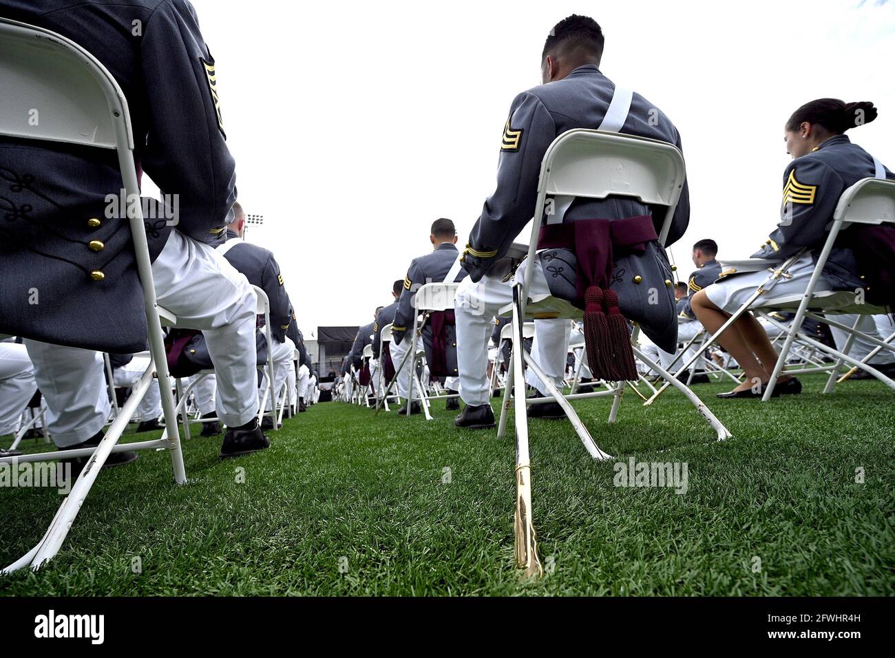 American military graduation ceremony hi-res stock photography and ...