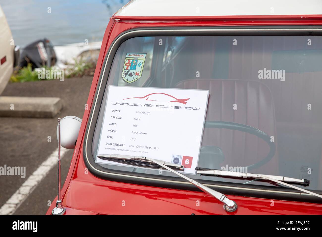 Red car number plate hi-res stock photography and images - Alamy