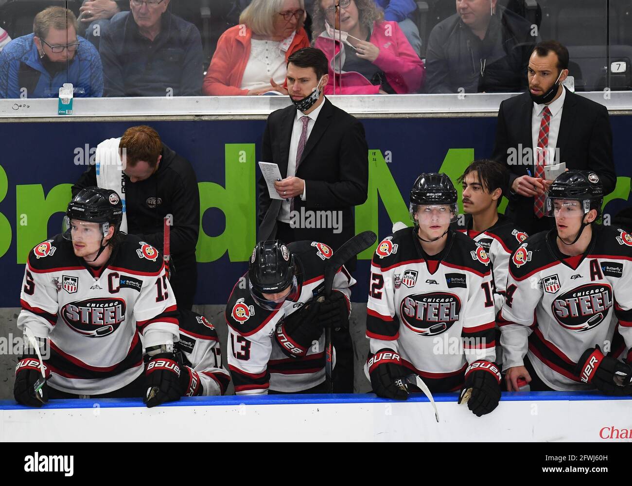 May 21, 2021: Chicago Steel head coach Brock Sheahan (center) watches ...