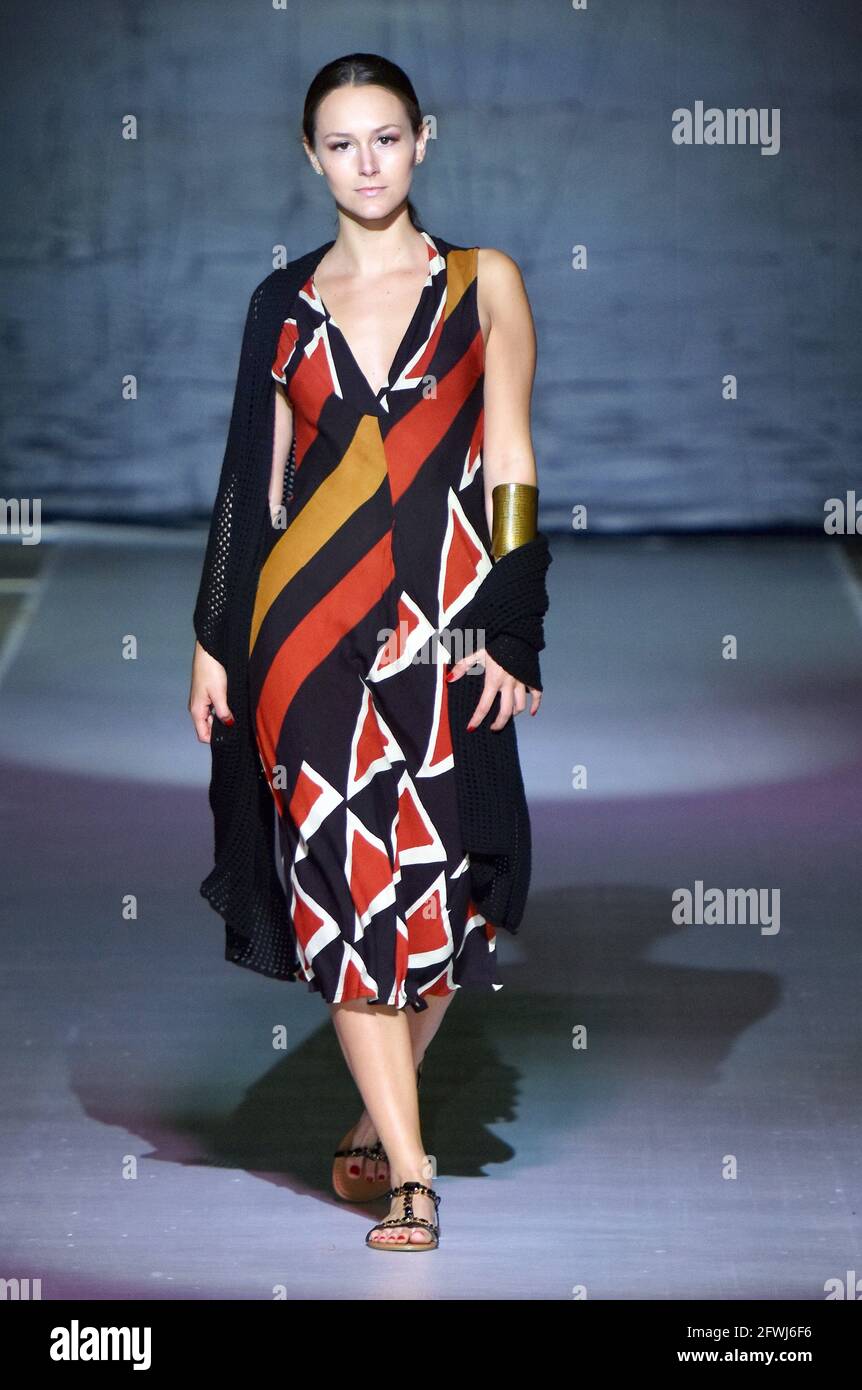 Fashion agency models hi-res stock photography and images - Alamy