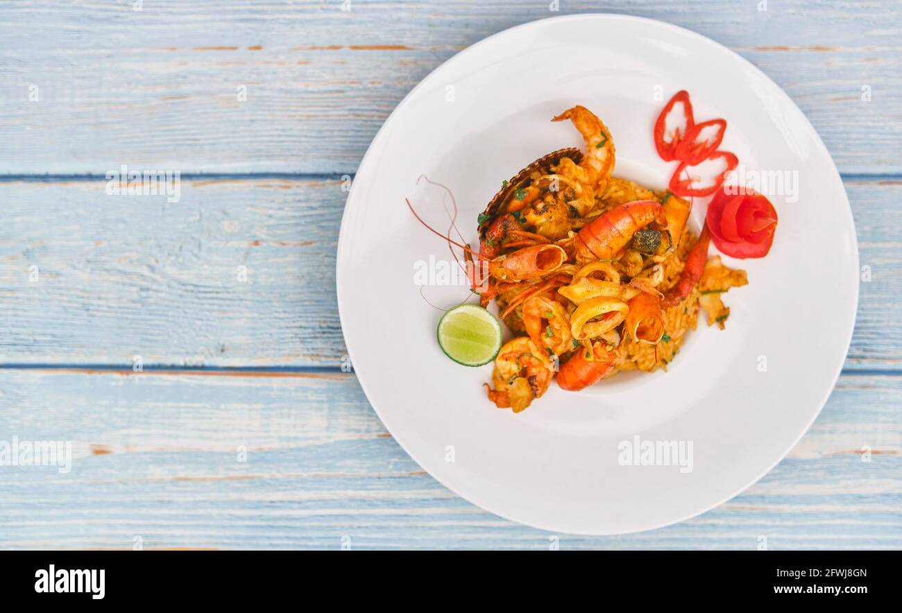 Peruvian food, "arroz con mariscos": A sea food selection served with ...