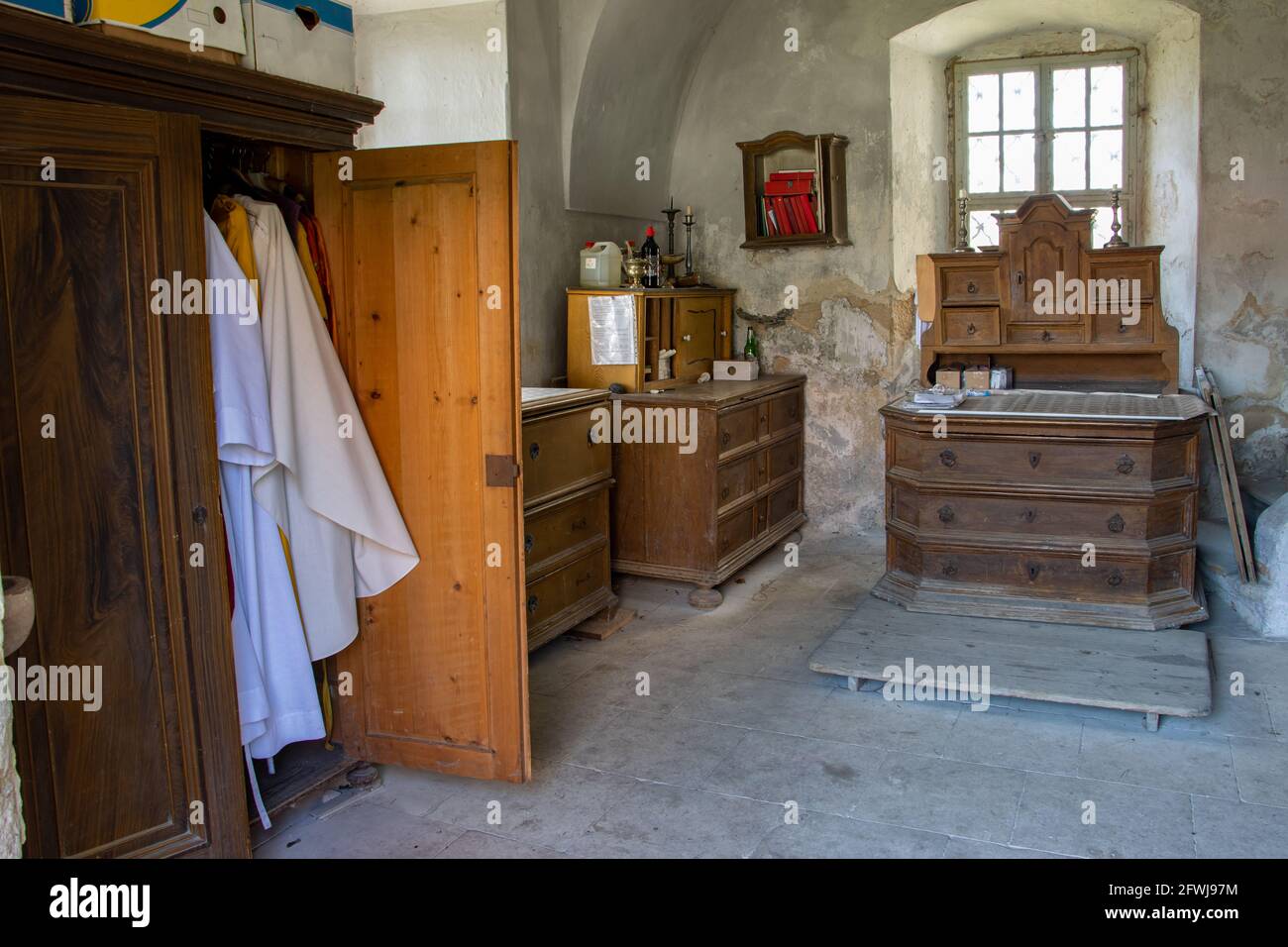Sacristy cabinet hi-res stock photography and images - Alamy