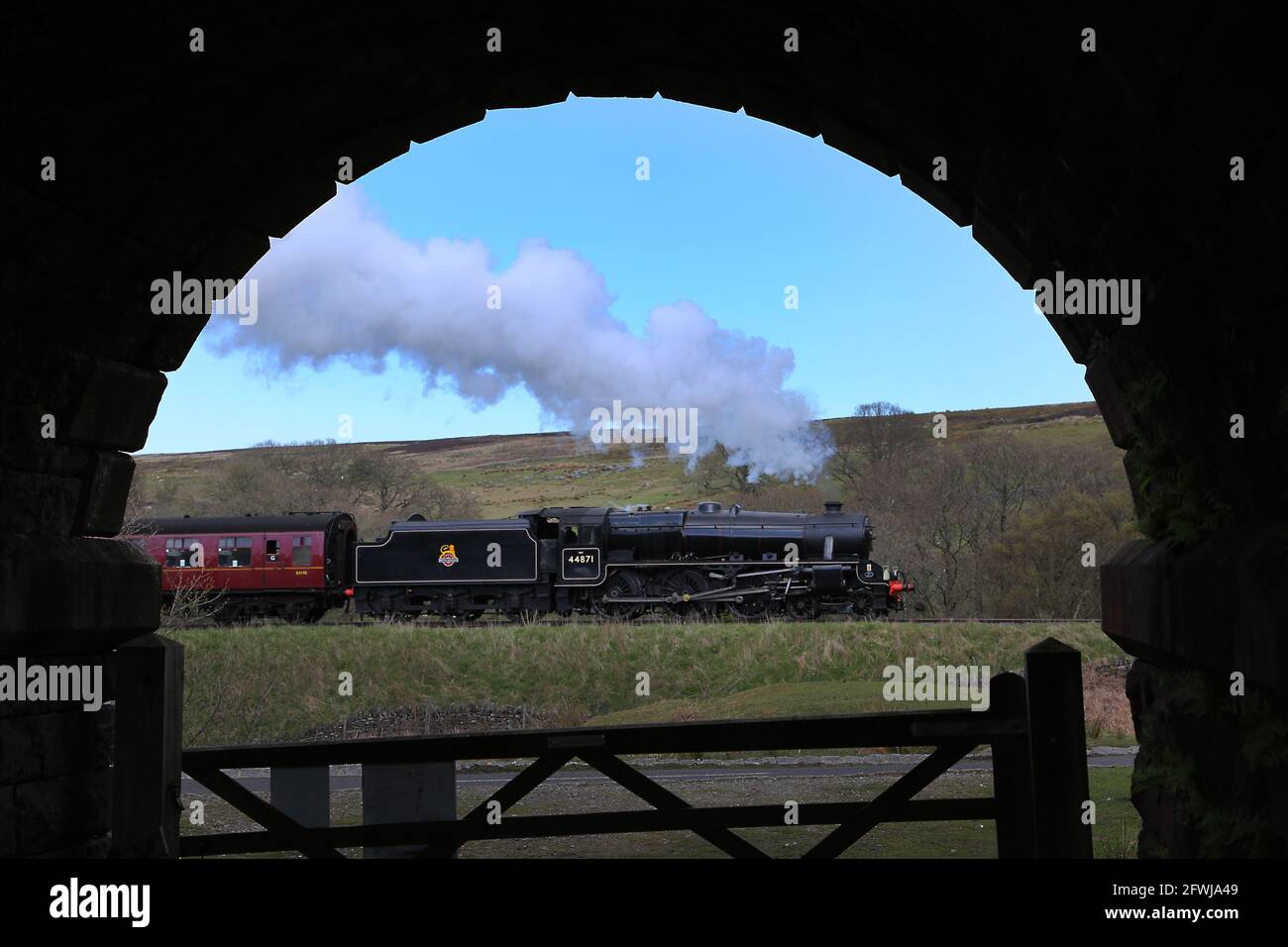 Lms stanier class 5 4 6 0 4871 hi-res stock photography and images - Alamy