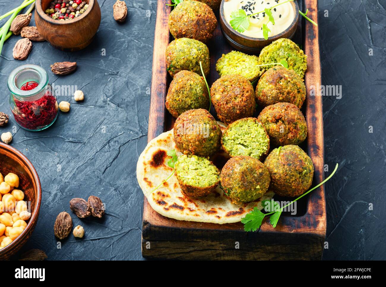 Falafel balls pita arabian hi-res stock photography and images - Alamy