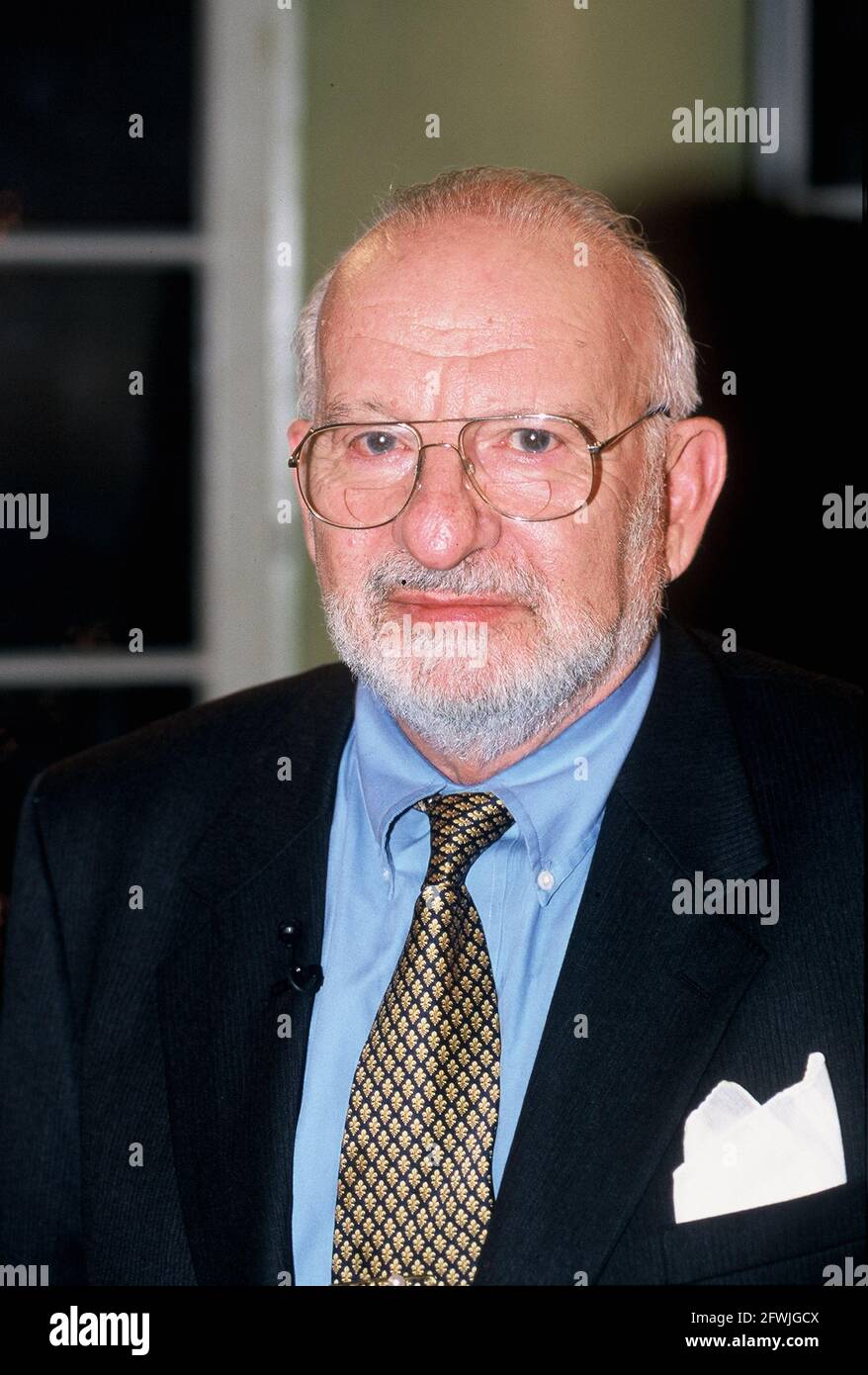 This is the police 2 interrogation peter knudsen - degasw