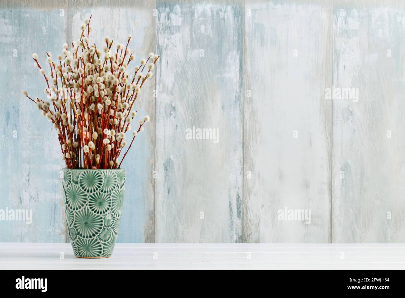 Catkins vase hi-res stock photography and images - Alamy