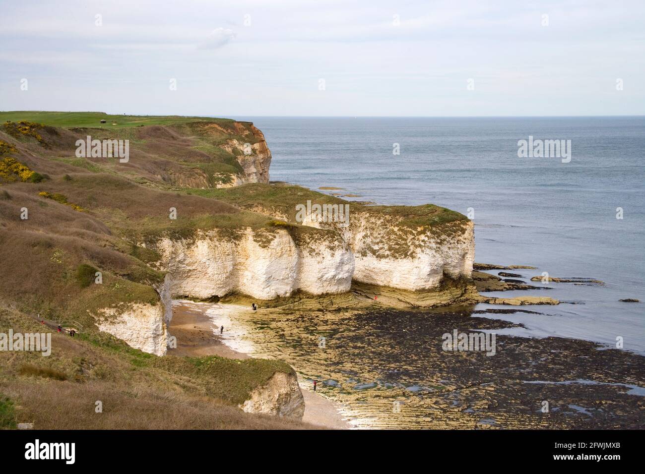Flamborough head yorkshire coast hi-res stock photography and images ...