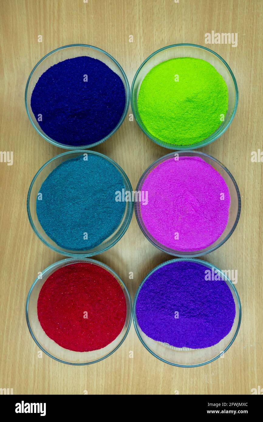 Rangoli Color in Six Bowl, Multi colors Red, Purple, Blue Rama colors ...