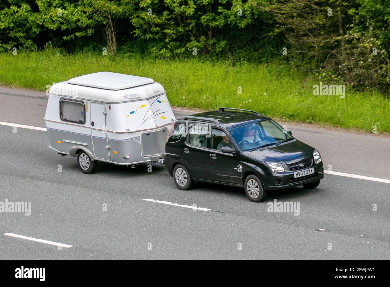 2007 Suzuki Ignis Gi 1328cc petrol hatchback, towing Eriba small ...