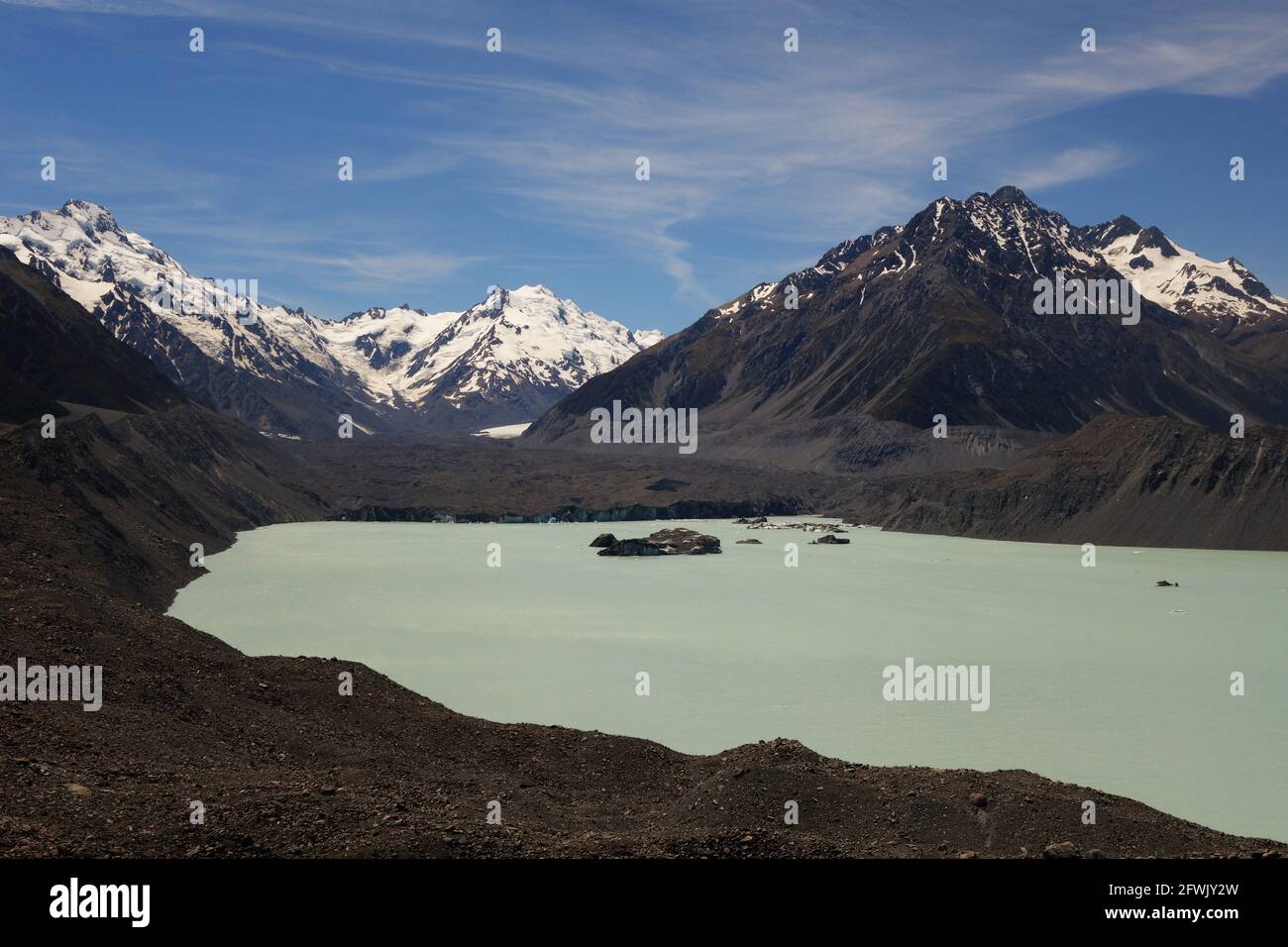 Stunning view of Tasman glacier and lake Stock Photo - Alamy