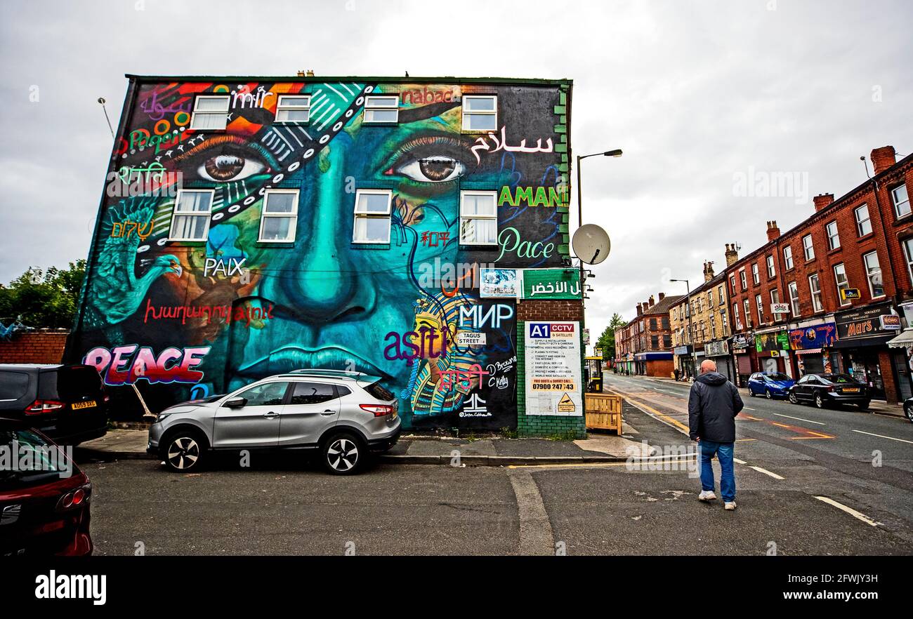 The liverpool mural project hi-res stock photography and images - Alamy