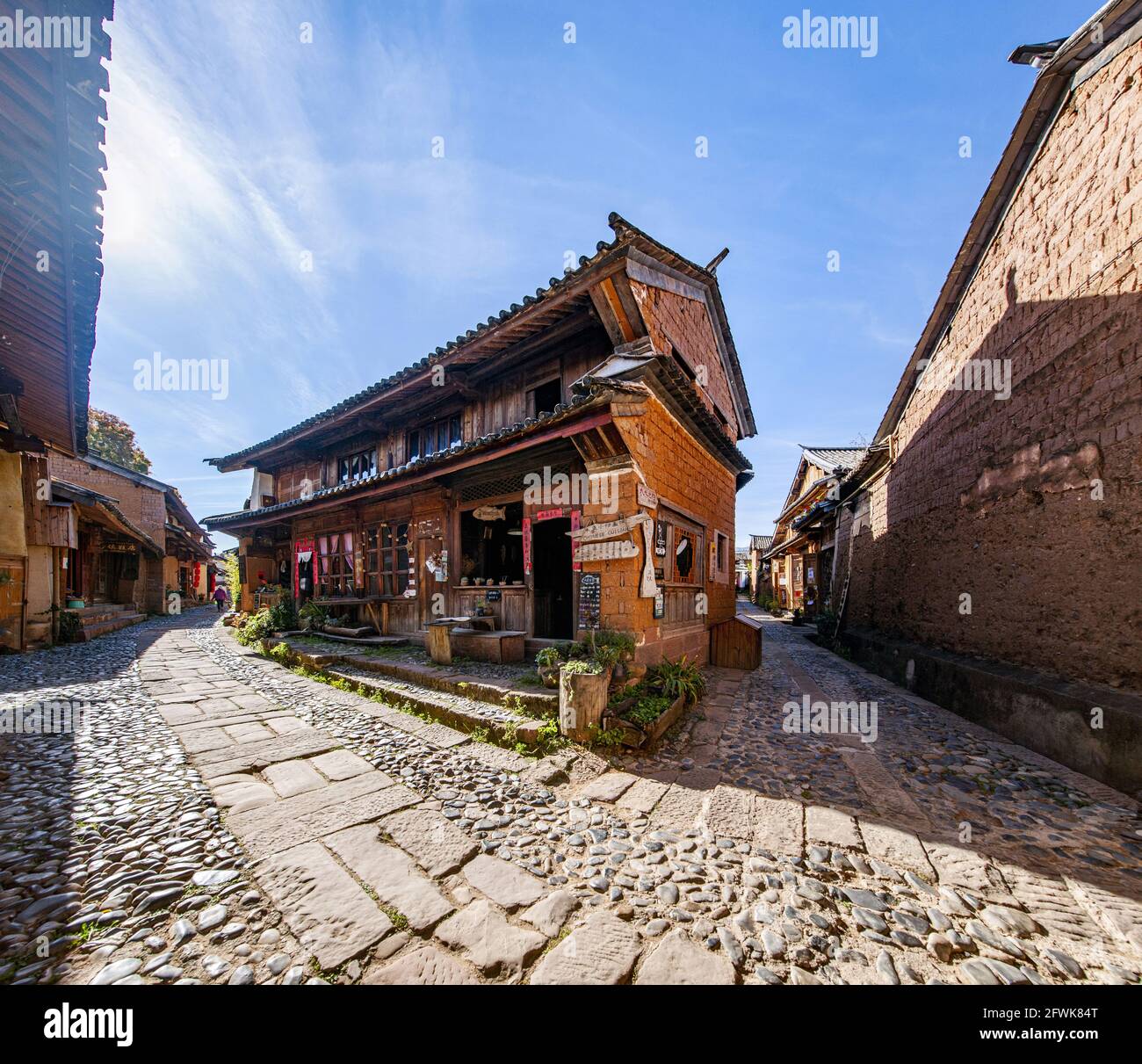 Bai style architecture hi-res stock photography and images - Alamy