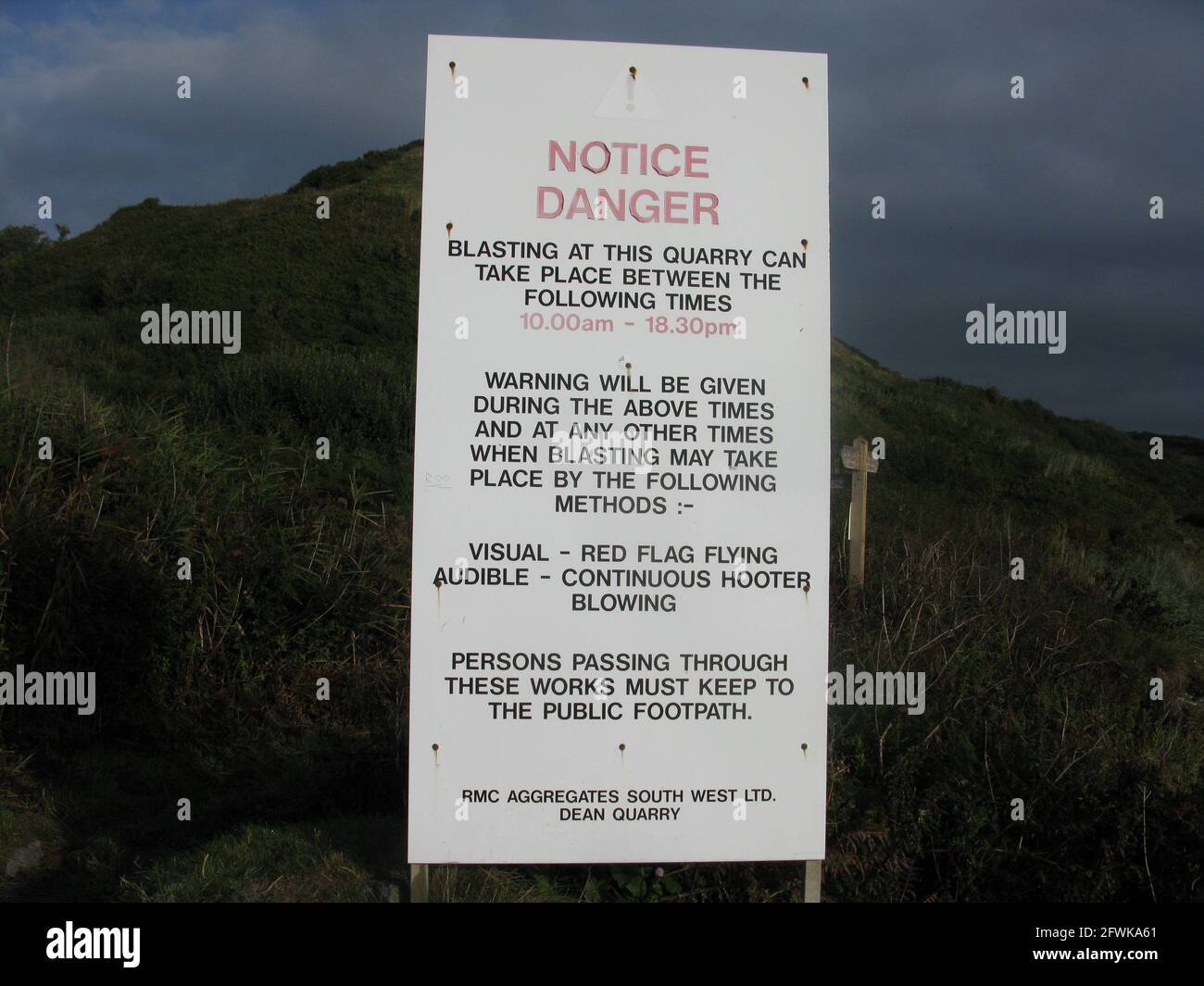 Dean Quarry danger sign Lowland point. South west coast path. Lizard ...