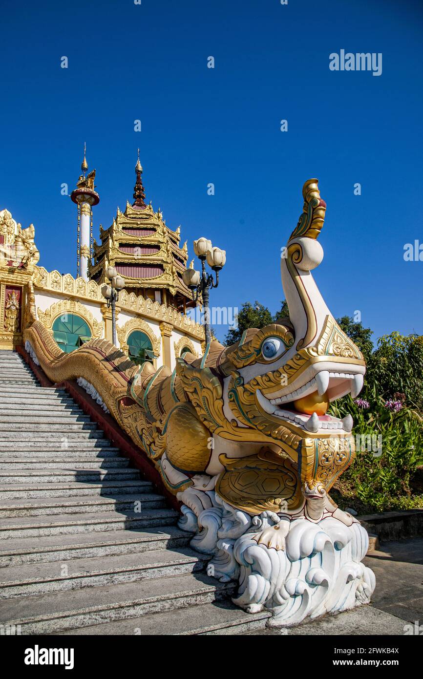 Dehong dai and jingpo autonomous prefecture, yunnan province, lum meng ...