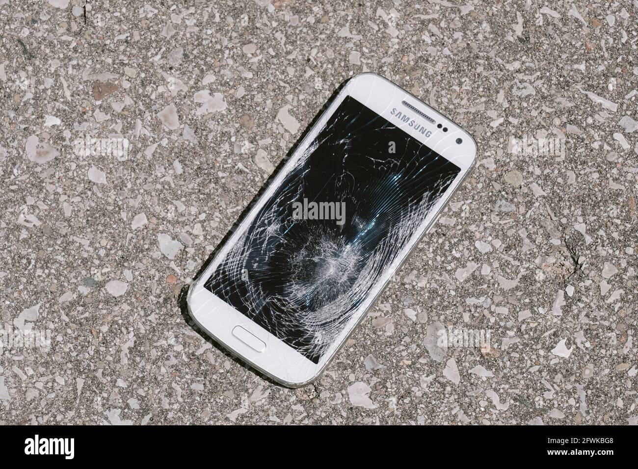 Broken Screen S5