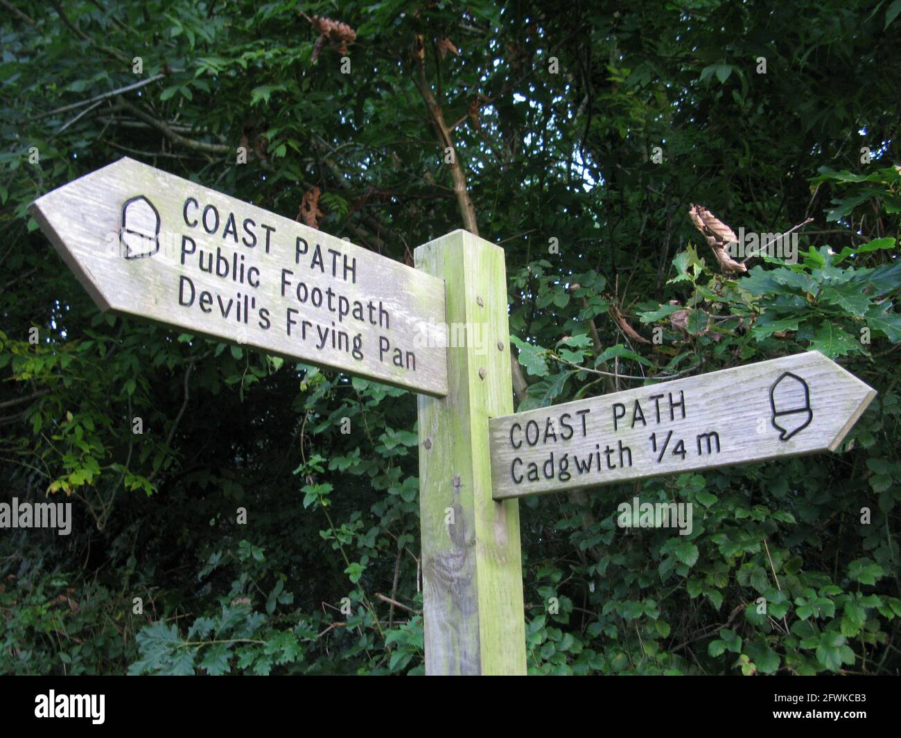 The Devils Frying Pan sign. Cadgwith. South west coast path. Lizard ...