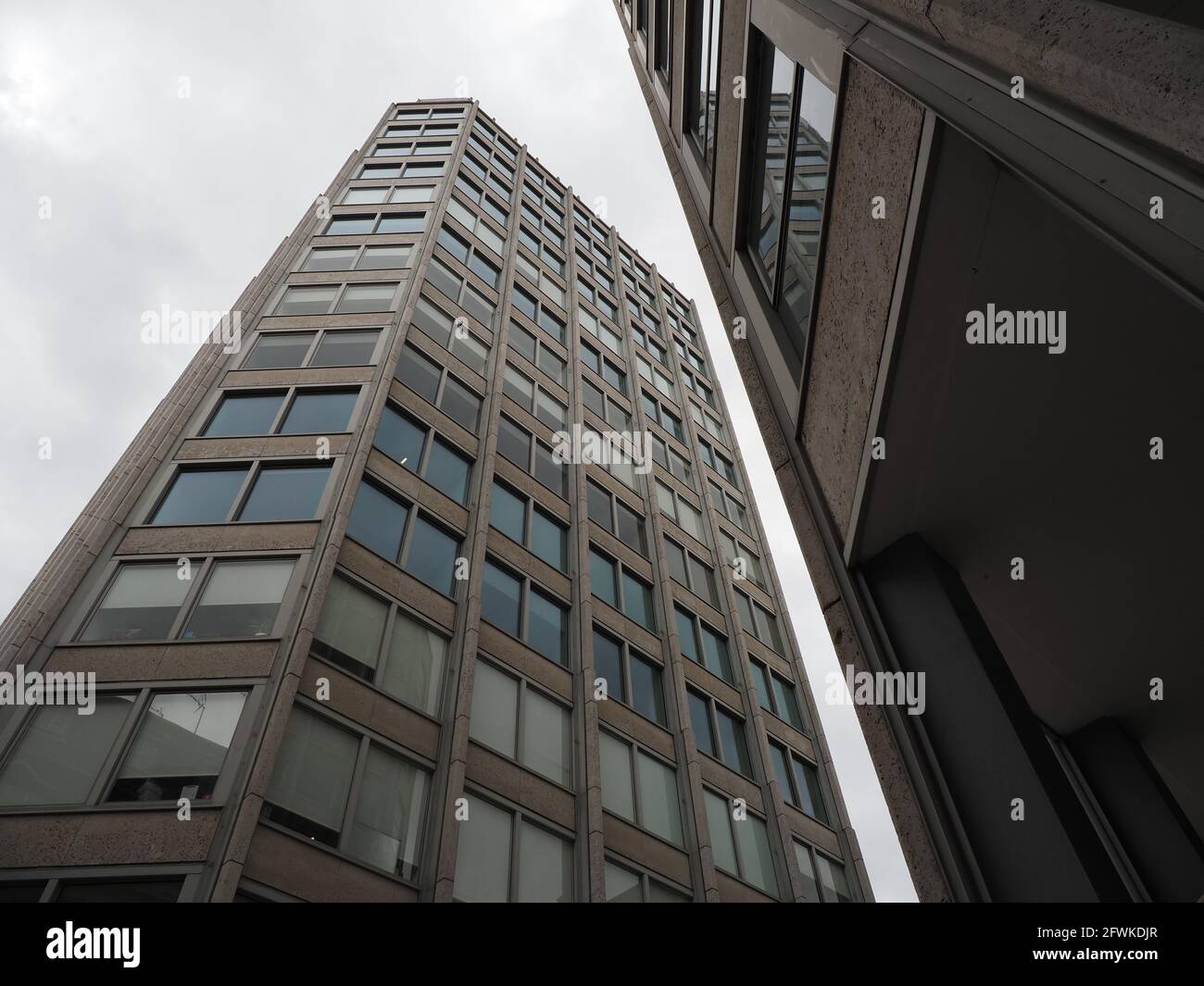 The economist building st james hi-res stock photography and images - Alamy