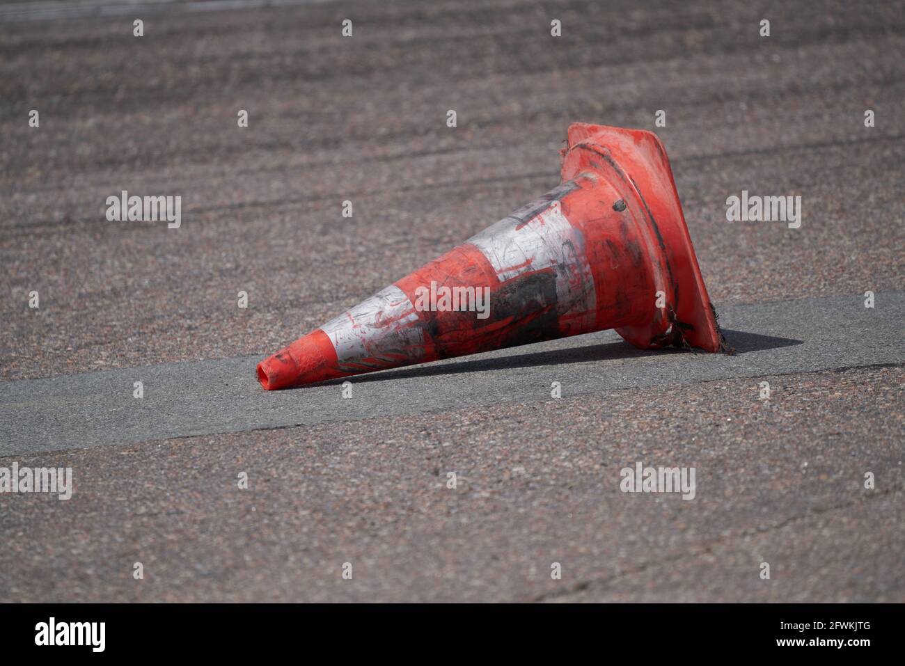 Concrete barrier triangle hi-res stock photography and images - Alamy