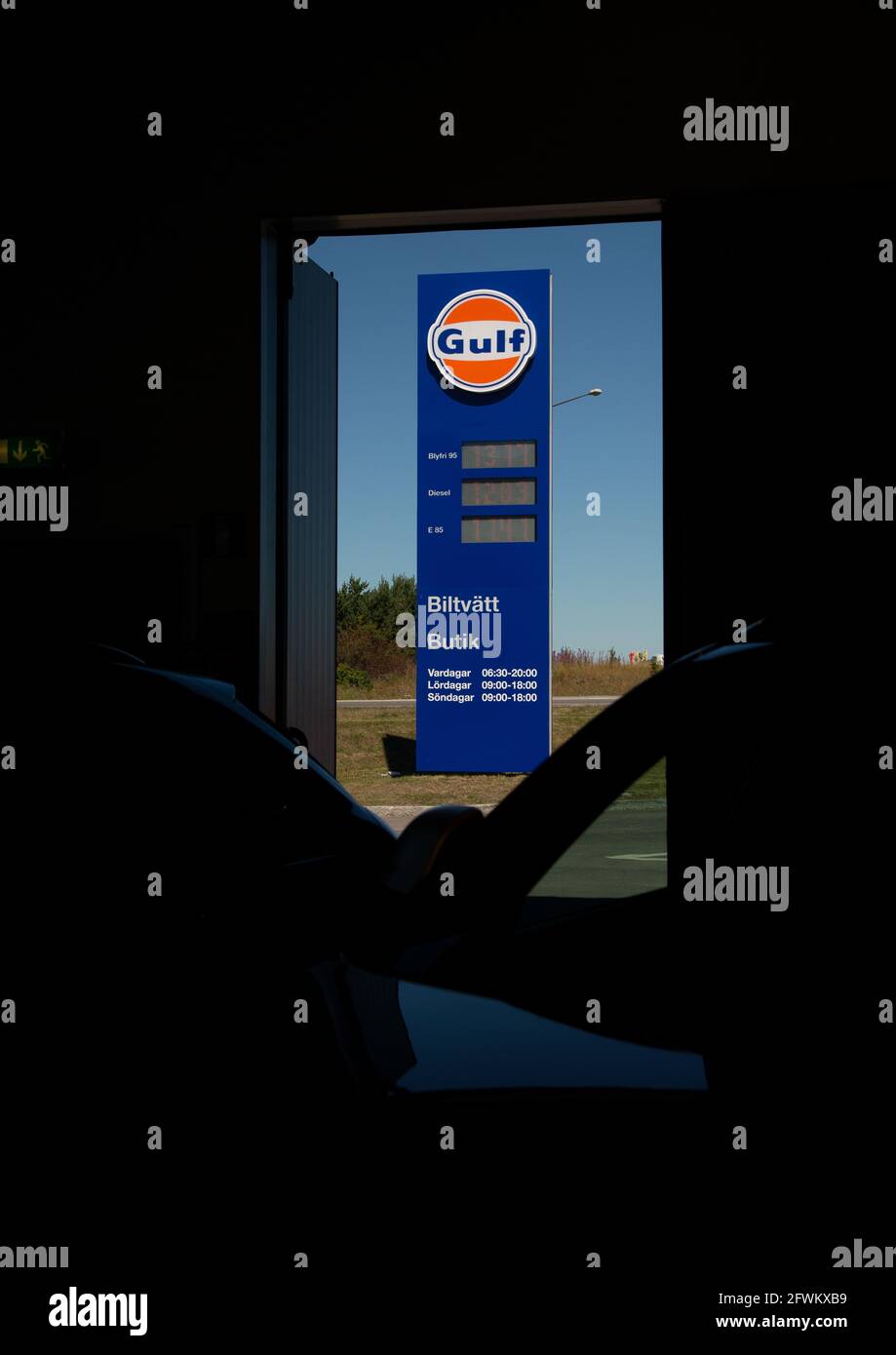 Gulf gas station hi-res stock photography and images - Alamy