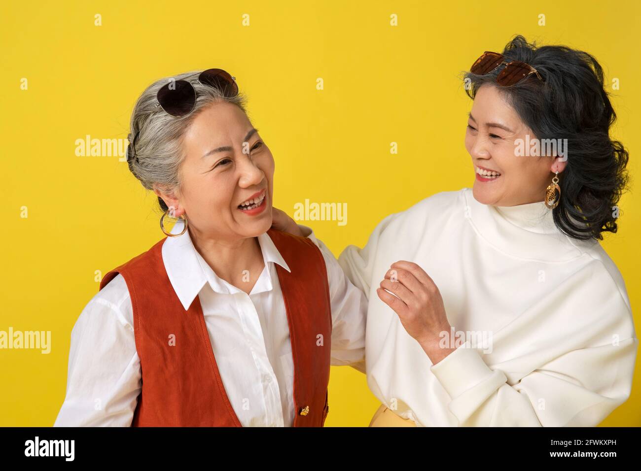 Happy old sisters Stock Photo - Alamy