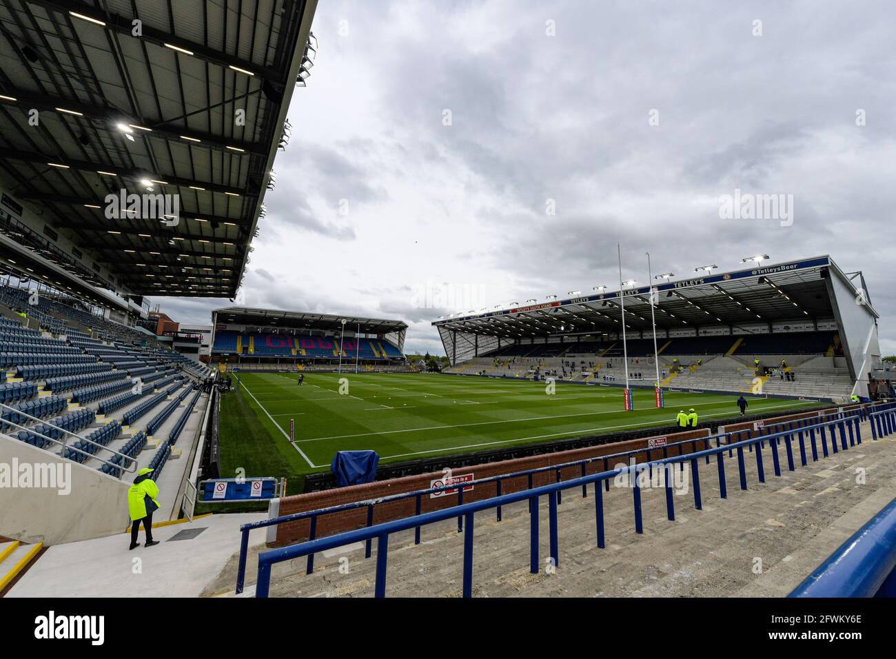Emerald headingley stadium hi-res stock photography and images - Alamy