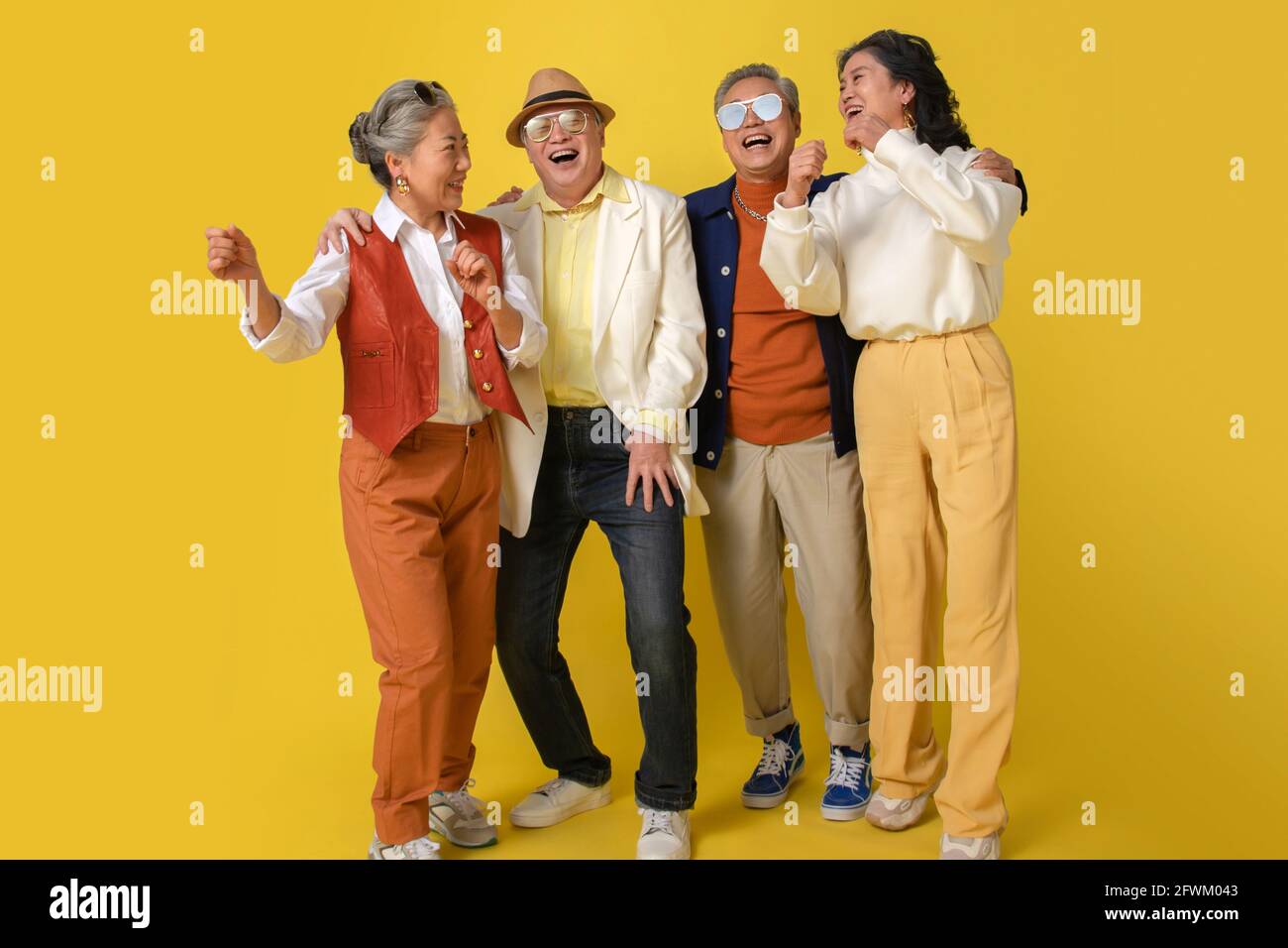 Elderly modern fashion hi-res stock photography and images - Alamy
