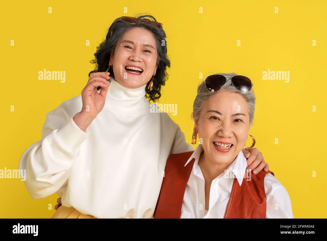 Happy old sisters Stock Photo - Alamy