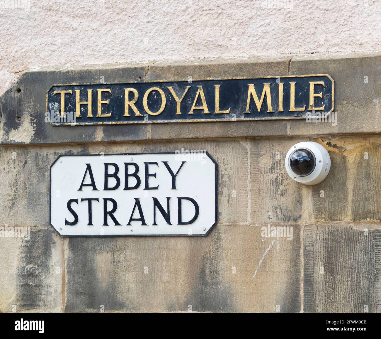 Abbey Strand street sign, Royal Mile, Edinburgh, Scotland, UK. Abbey ...