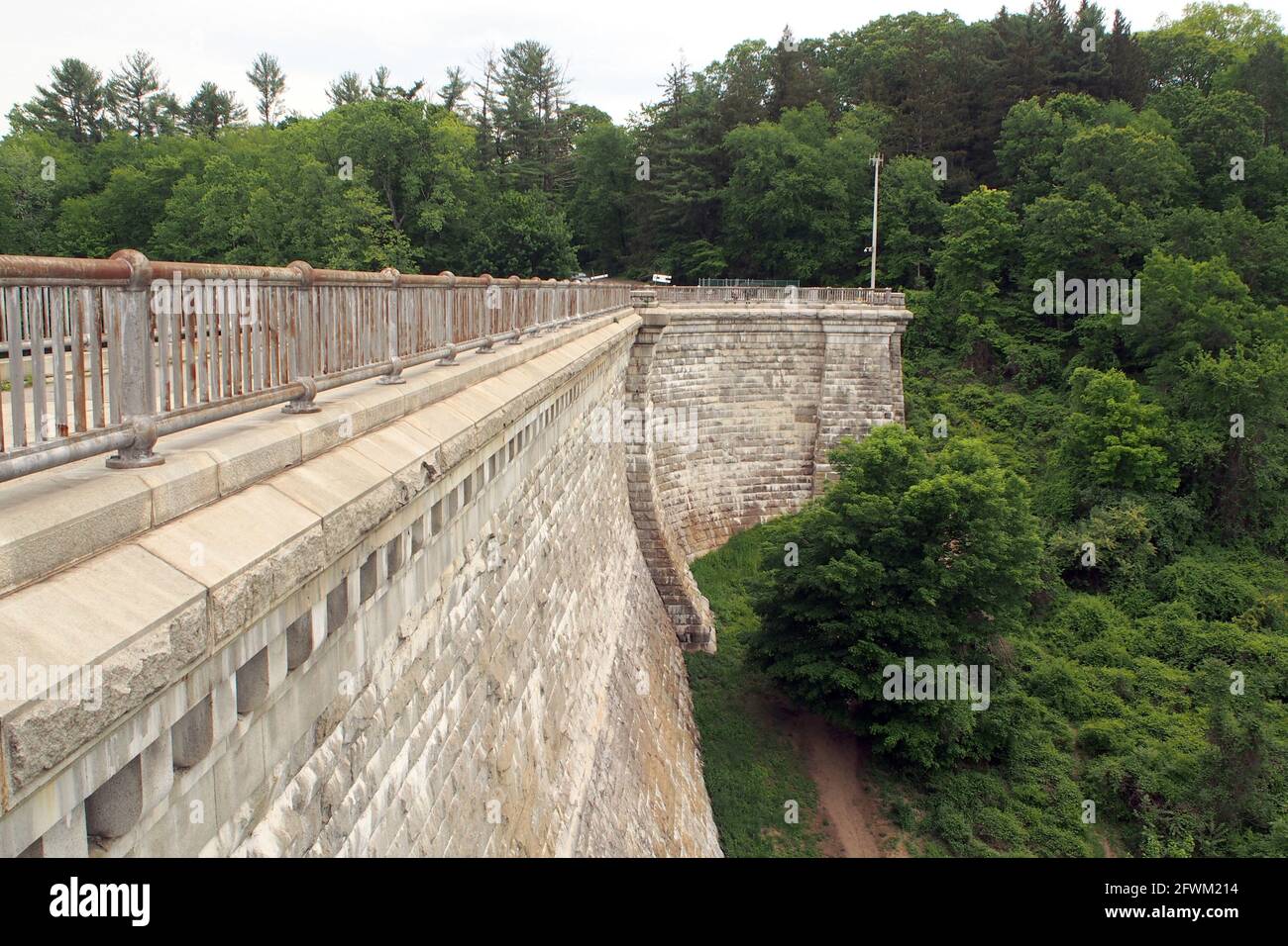 Downstream wall of the New Croton Dam, view from the crest walkway ...
