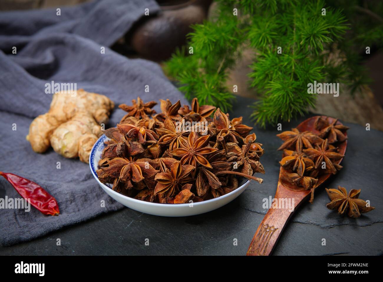 Octagon spice hi-res stock photography and images - Alamy