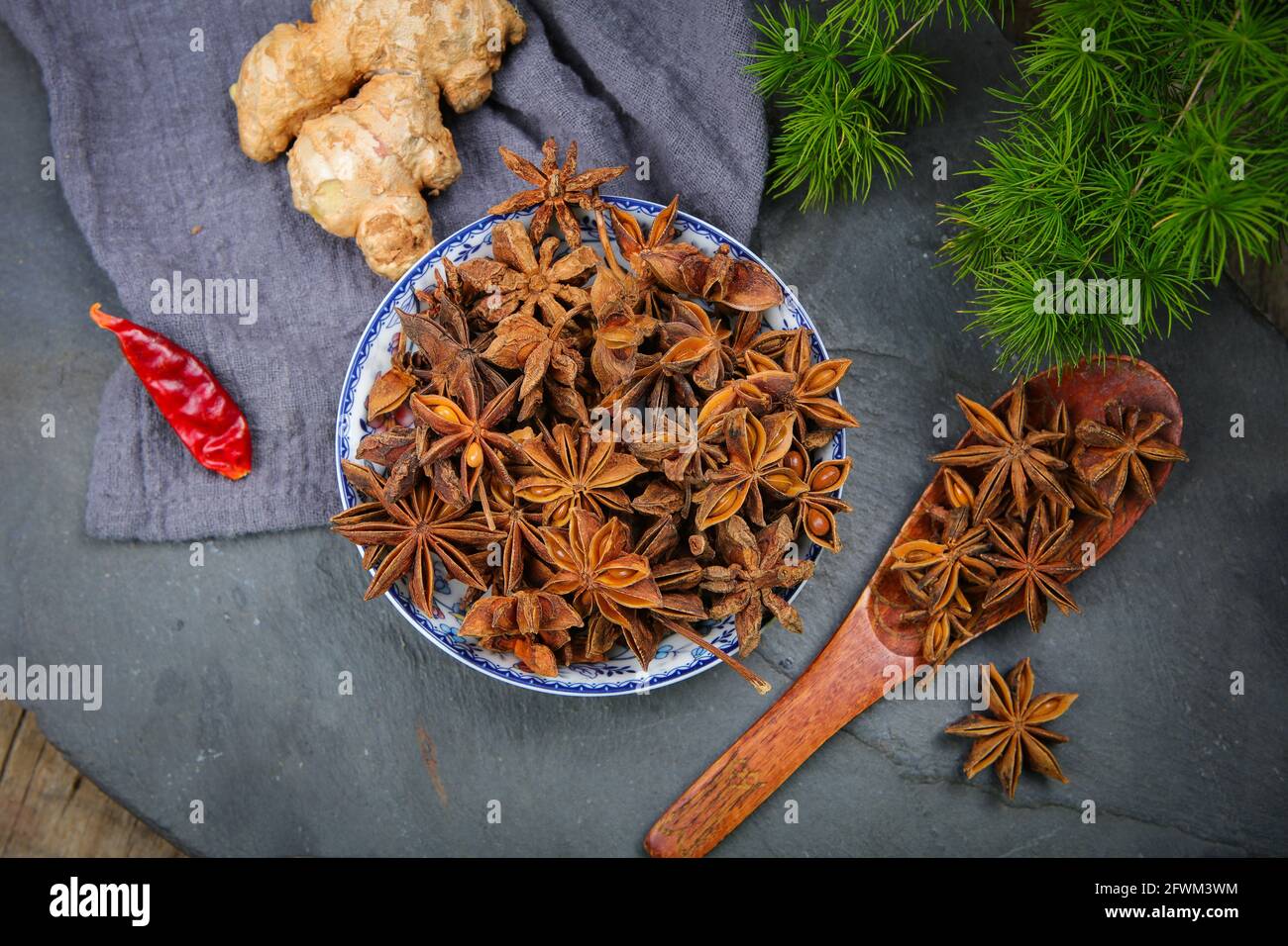 Octagon spice hi-res stock photography and images - Alamy