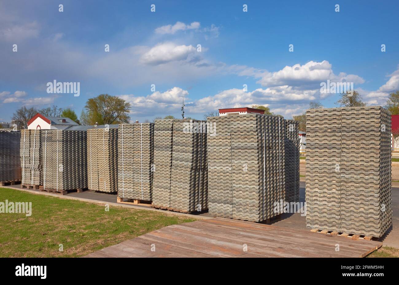 Concrete paths hi-res stock photography and images - Alamy