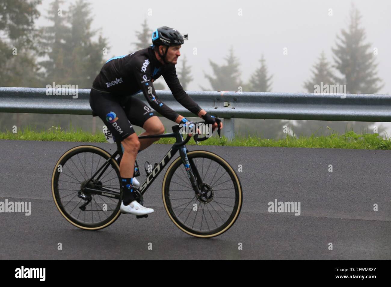 Monte zoncolan hi-res stock photography and images - Alamy