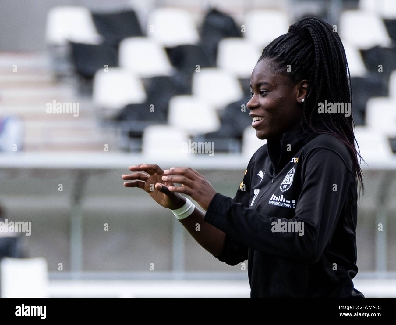 Essen, Germany. 23rd May, 2021. Nicole Anyomi (17 SGS) during warm up the Frauen Bundesliga game ...
