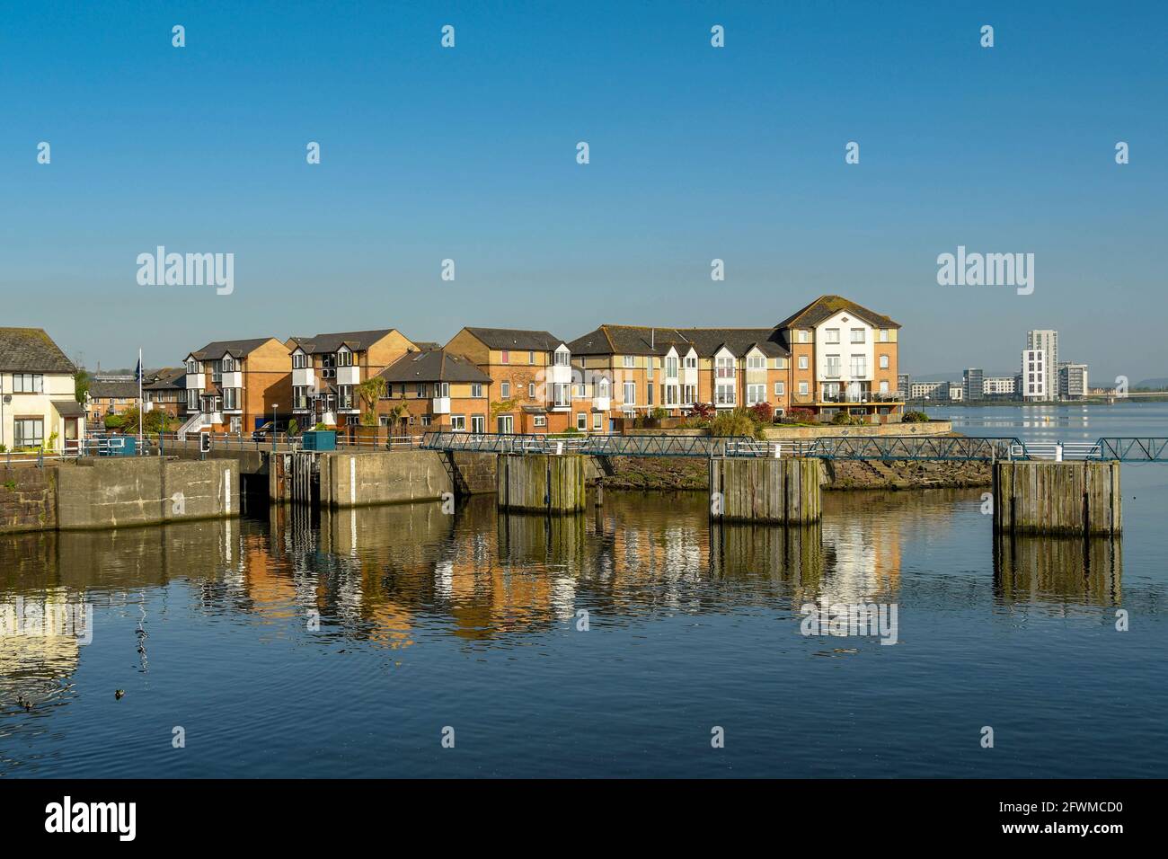 Waterfront of cardiff bay hi-res stock photography and images - Alamy