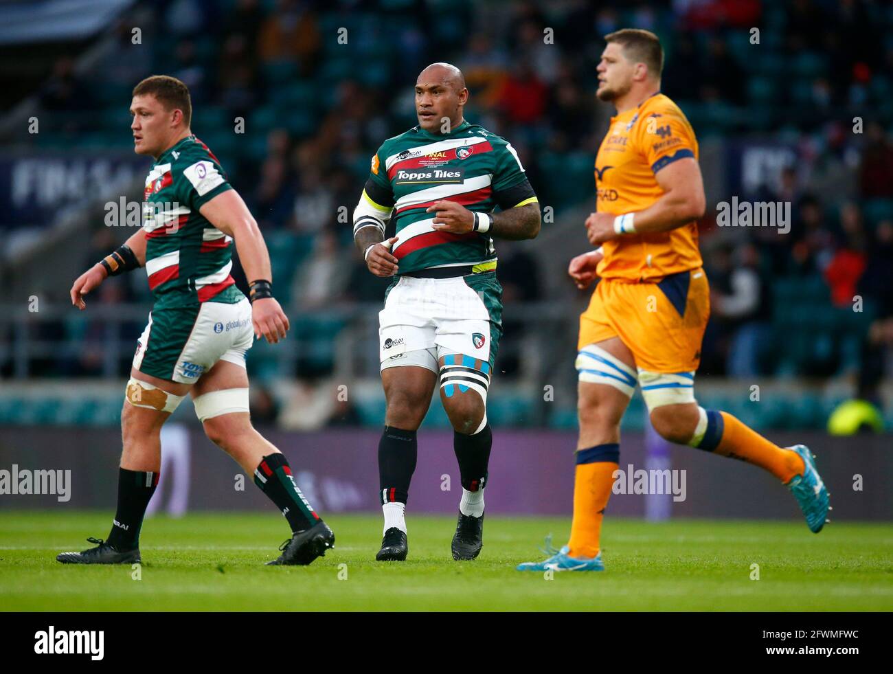 TWICKENHAM ENGLAND - MAY 21: L-R Tom Youngs of Leicester Tigers and ...